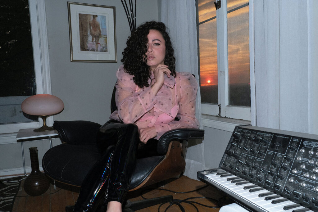 Rachel Mintz Tackles Social Media With Single "Silly Weight ...