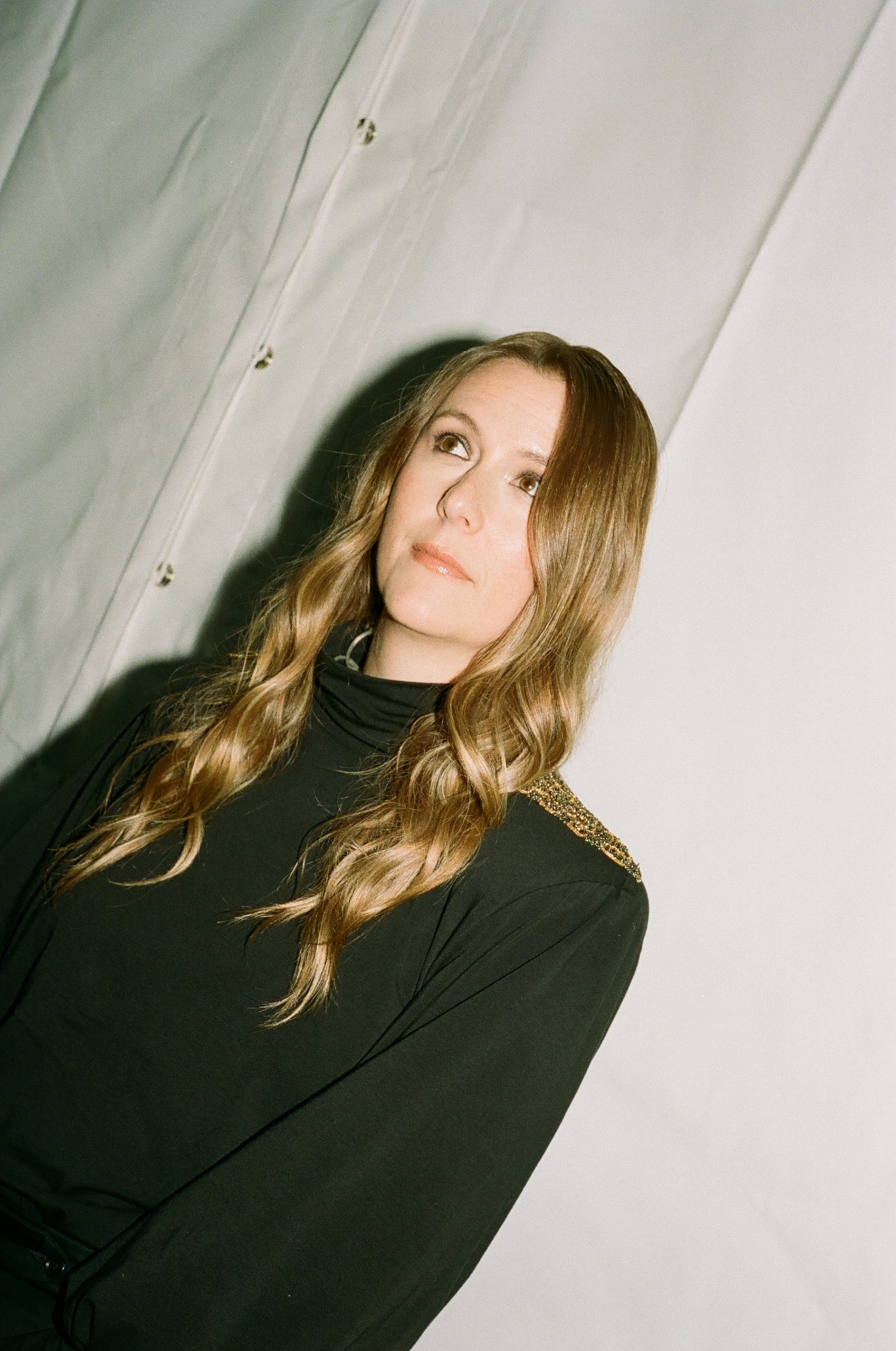 Song Premiere | BEYRIES, "Valhalla Dancer" - Ghettoblaster Magazine