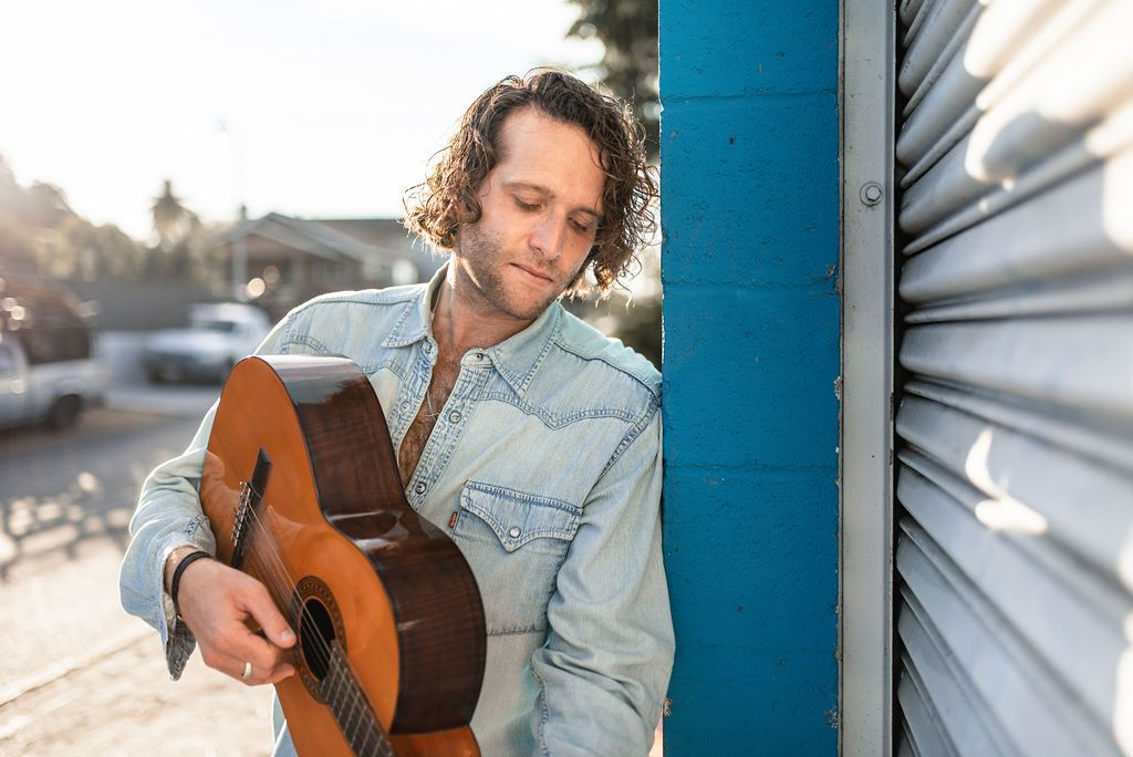 Teddy Grossman Shares New Single “Ready” - Ghettoblaster Magazine
